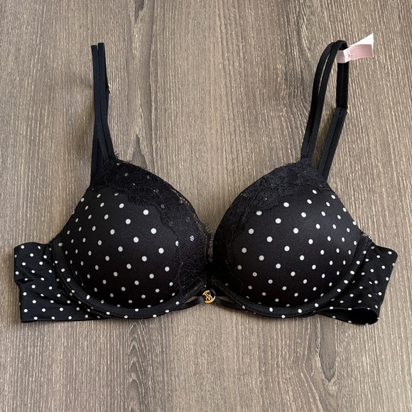 Victoria's Secret | Intimates & Sleepwear | Nwt Victorias Secret 32b ...